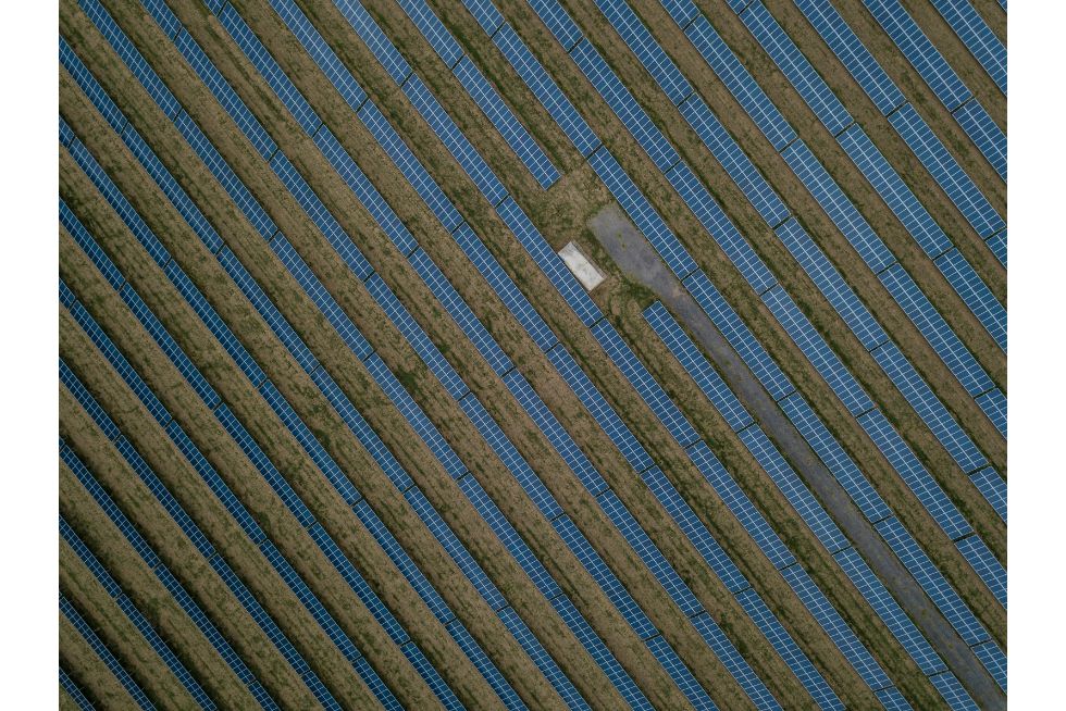 Stringing Together Small Switches - Department of Materials Science ...